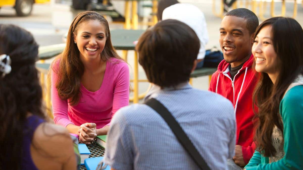 How to Encourage Active Citizenship for Students – OneHE